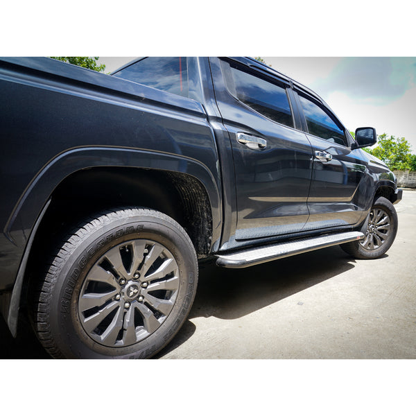 MCC 030-09BS SIDE STEP W/CHROME STEP PLATE TO SUIT MITSUBISHI MV TRITON ...
